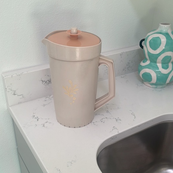 Tupperware | Kitchen | Vintage Tupperware Drink Pitcher | Poshmark